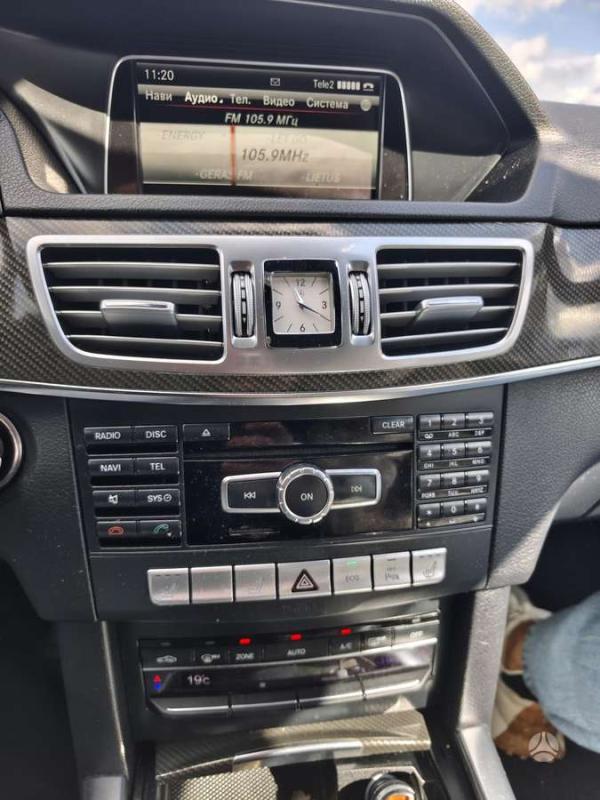 Grey Mercedes-Benz E 350 2014 in Kaunas, with an engine capacity of 3.00 L and mileage of 322 thousand km for 8860 €, photo 10 on AUTOMOTO.COM.LV