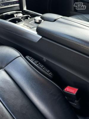 Pelēks Mercedes-Benz E 350 2015 Klaipėda, ar dzinēja tilpumu 3.00 L un nobraukumu 265 tūkst. km par 16250 €, foto 21 vietnē AUTOMOTO.COM.LV