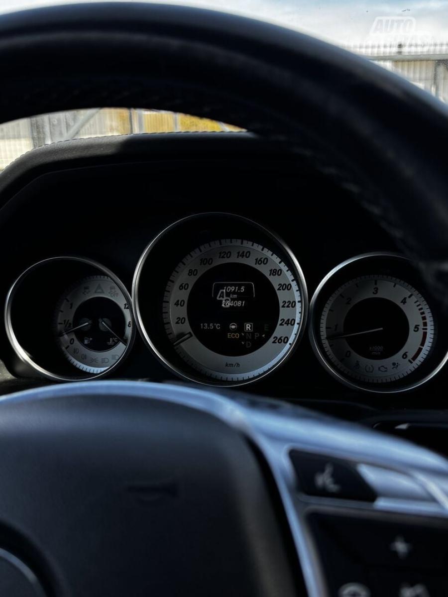 Pelēks Mercedes-Benz E 350 2015 Klaipėda, ar dzinēja tilpumu 3.00 L un nobraukumu 265 tūkst. km par 16250 €, foto 23 vietnē AUTOMOTO.COM.LV