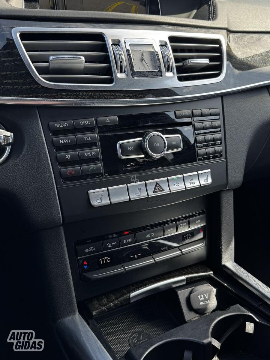Pelēks Mercedes-Benz E 350 2015 Klaipėda, ar dzinēja tilpumu 3.00 L un nobraukumu 265 tūkst. km par 16250 €, foto 25 vietnē AUTOMOTO.COM.LV