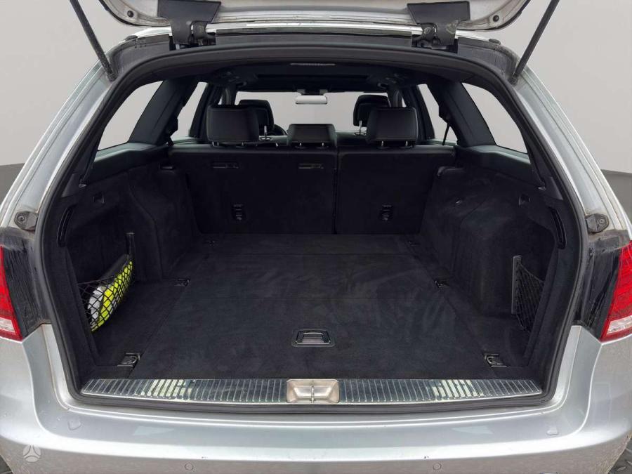 Pelēks Mercedes-Benz E 350 2015 Kauņa, ar dzinēja tilpumu 3.00 L un nobraukumu 353 tūkst. km par 12499 €, foto 12 vietnē AUTOMOTO.COM.LV