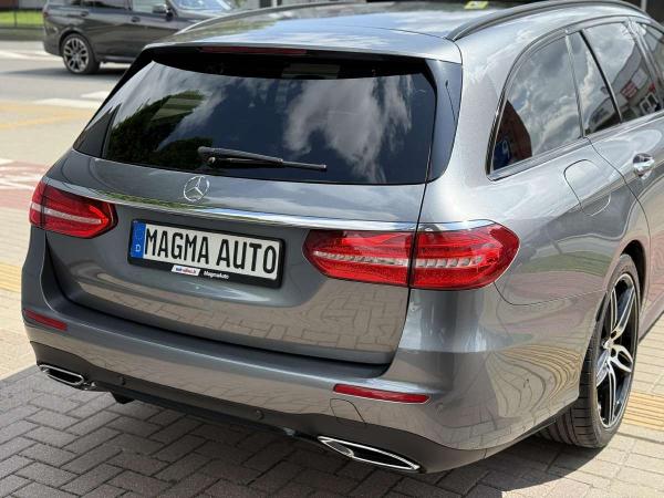 Grey Mercedes-Benz E 350 2017 in Marijampole, with an engine capacity of 2.99 L and mileage of 183 thousand km for 21750 €, photo 11 on AUTOMOTO.COM.LV