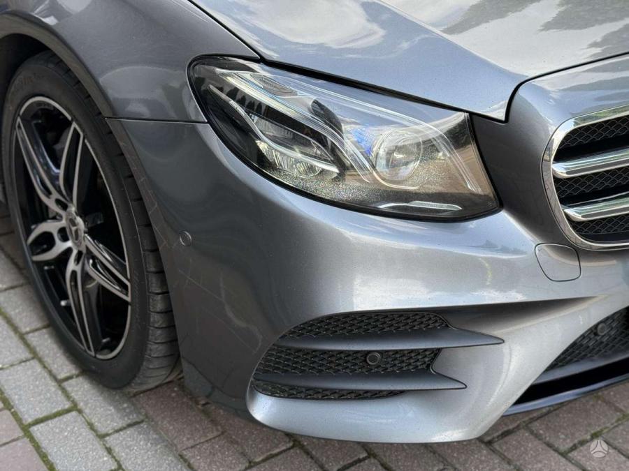 Grey Mercedes-Benz E 350 2017 in Marijampole, with an engine capacity of 2.99 L and mileage of 183 thousand km for 18999 €, photo 9 on AUTOMOTO.COM.LV