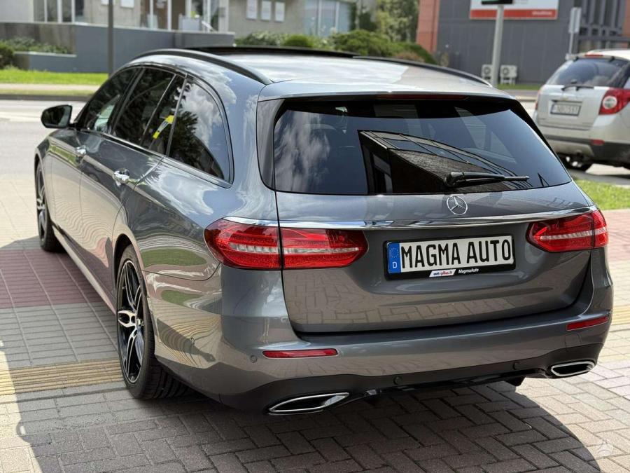 Grey Mercedes-Benz E 350 2017 in Marijampole, with an engine capacity of 2.99 L and mileage of 183 thousand km for 18999 €, photo 16 on AUTOMOTO.COM.LV