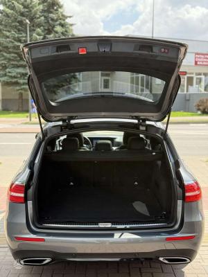 Grey Mercedes-Benz E 350 2017 in Marijampole, with an engine capacity of 2.99 L and mileage of 183 thousand km for 18999 €, photo 19 on AUTOMOTO.COM.LV