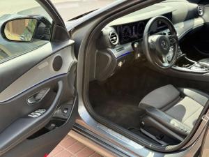Grey Mercedes-Benz E 350 2017 in Marijampole, with an engine capacity of 2.99 L and mileage of 183 thousand km for 18999 €, photo 20 on AUTOMOTO.COM.LV