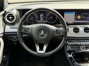 Grey Mercedes-Benz E 350 2017 in Marijampole, with an engine capacity of 2.99 L and mileage of 183 thousand km for 18999 €, photo 27 on AUTOMOTO.COM.LV