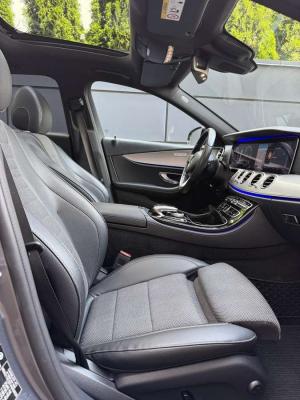 Grey Mercedes-Benz E 350 2017 in Marijampole, with an engine capacity of 2.99 L and mileage of 183 thousand km for 18999 €, photo 29 on AUTOMOTO.COM.LV