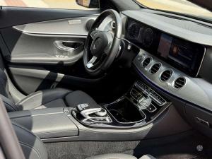 Grey Mercedes-Benz E 350 2017 in Marijampole, with an engine capacity of 2.99 L and mileage of 183 thousand km for 18999 €, photo 31 on AUTOMOTO.COM.LV
