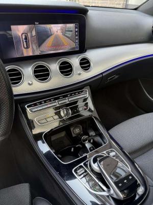 Grey Mercedes-Benz E 350 2017 in Marijampole, with an engine capacity of 2.99 L and mileage of 183 thousand km for 18999 €, photo 33 on AUTOMOTO.COM.LV