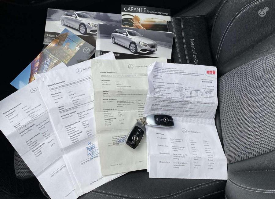 Grey Mercedes-Benz E 350 2017 in Marijampole, with an engine capacity of 2.99 L and mileage of 183 thousand km for 18999 €, photo 41 on AUTOMOTO.COM.LV