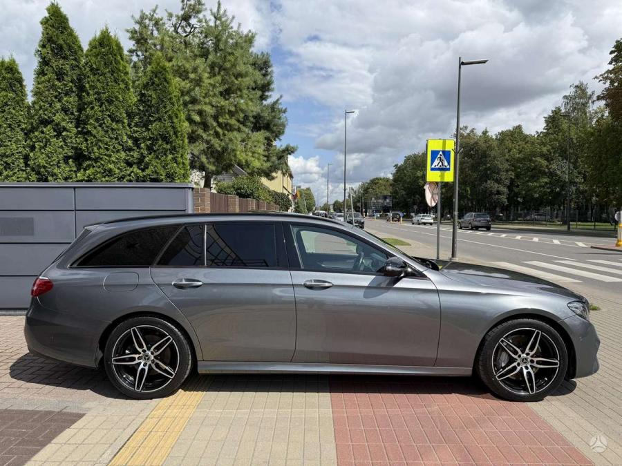 Pelēks Mercedes-Benz E 350 2017 Marijampole, ar dzinēja tilpumu 2.99 L un nobraukumu 183 tūkst. km par 19350 €, foto 11 vietnē AUTOMOTO.COM.LV