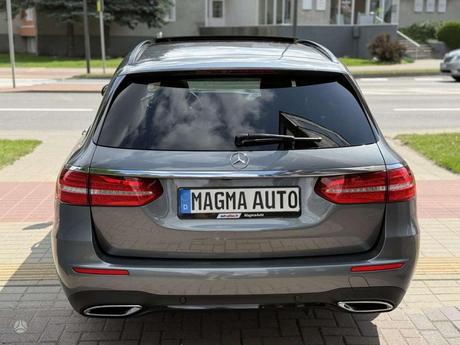 Pelēks Mercedes-Benz E 350 2017 Marijampole, ar dzinēja tilpumu 2.99 L un nobraukumu 183 tūkst. km par 19350 €, foto 18 vietnē AUTOMOTO.COM.LV