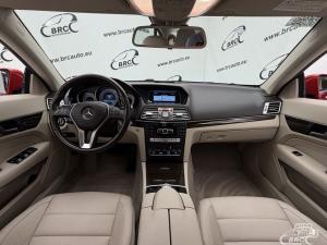 Красный Мерседес E 350 2013 в Авиженяй, объемом двигателя 3.00 л и пробегом 193 тыс. км за 11900 €, фото 4 на AUTOMOTO.COM.LV