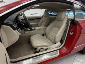 Красный Мерседес E 350 2013 в Авиженяй, объемом двигателя 3.00 л и пробегом 193 тыс. км за 11900 €, фото 21 на AUTOMOTO.COM.LV