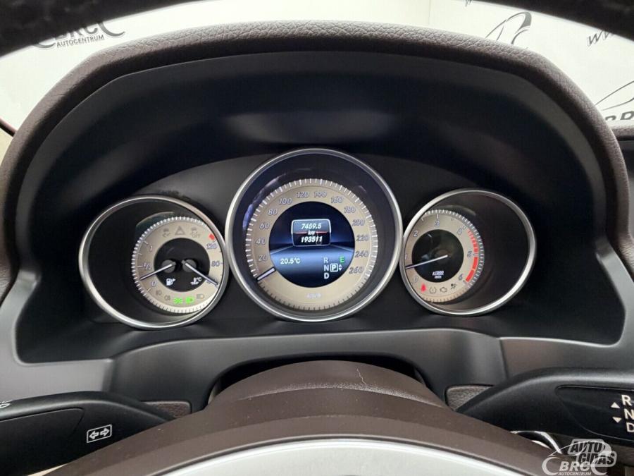 Красный Мерседес E 350 2013 в Авиженяй, объемом двигателя 3.00 л и пробегом 193 тыс. км за 11900 €, фото 28 на AUTOMOTO.COM.LV