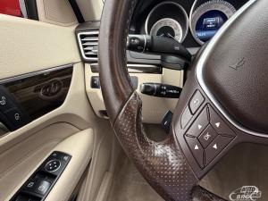 Красный Мерседес E 350 2013 в Авиженяй, объемом двигателя 3.00 л и пробегом 193 тыс. км за 11900 €, фото 29 на AUTOMOTO.COM.LV