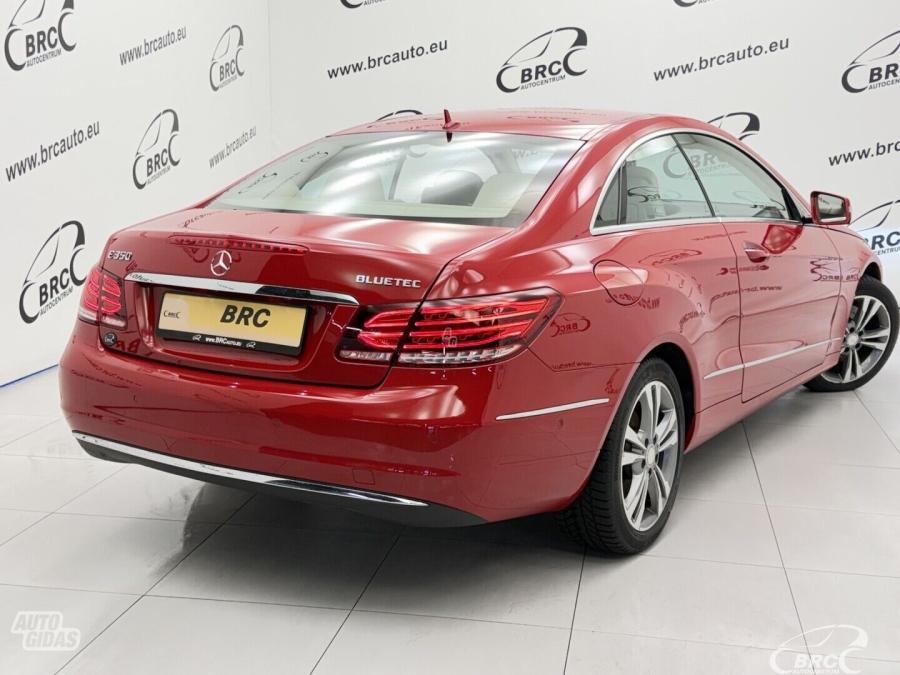 Красный Мерседес E 350 2013 в Авиженяй, объемом двигателя 3.00 л и пробегом 193 тыс. км за 11900 €, фото 38 на AUTOMOTO.COM.LV