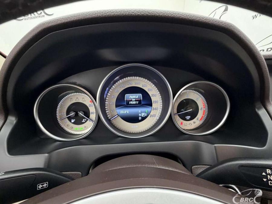 Красный Мерседес E 350 2013 в Вильнюс, объемом двигателя 2.99 л и пробегом 193 тыс. км за 11900 €, фото 29 на AUTOMOTO.COM.LV