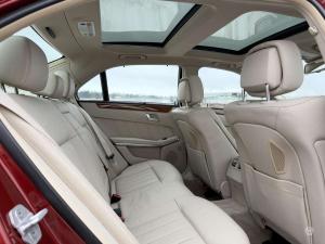 Sarkans Mercedes-Benz E 350 2016 Viļņa, ar dzinēja tilpumu 3.50 L un nobraukumu 116 tūkst. km par 17900 €, foto 29 vietnē AUTOMOTO.COM.LV