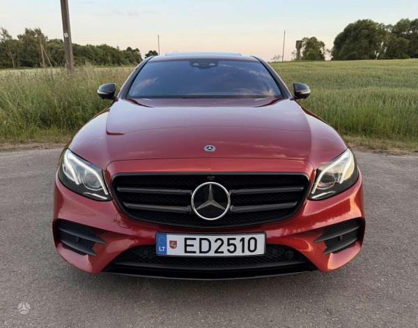 Sarkans Mercedes-Benz E 350 2018 Viļņa, ar dzinēja tilpumu 1.99 L un nobraukumu 119 tūkst. km par 24900 €, foto 2 vietnē AUTOMOTO.COM.LV