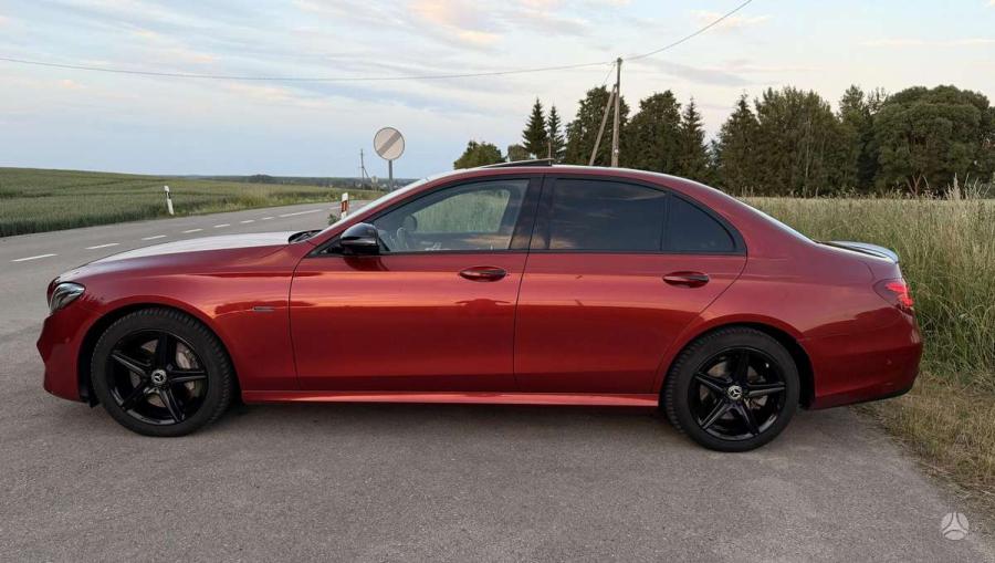 Sarkans Mercedes-Benz E 350 2018 Viļņa, ar dzinēja tilpumu 1.99 L un nobraukumu 119 tūkst. km par 24900 €, foto 11 vietnē AUTOMOTO.COM.LV