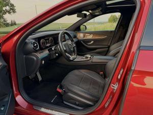 Sarkans Mercedes-Benz E 350 2018 Viļņa, ar dzinēja tilpumu 1.99 L un nobraukumu 119 tūkst. km par 24900 €, foto 14 vietnē AUTOMOTO.COM.LV