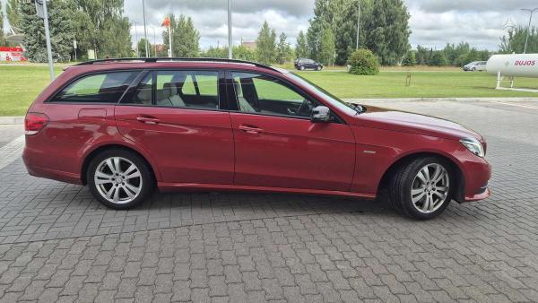 Sarkans Mercedes-Benz E 350 2016 Tauragė, ar dzinēja tilpumu 3.00 L un nobraukumu 310 tūkst. km par 10450 €, foto 3 vietnē AUTOMOTO.COM.LV