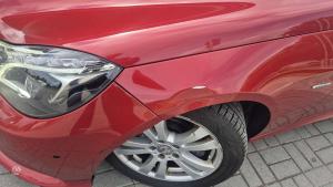 Red Mercedes-Benz E 350 2016 in Taurage, with an engine capacity of 3.00 L and mileage of 310 thousand km for 10450 €, photo 10 on AUTOMOTO.COM.LV