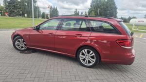 Red Mercedes-Benz E 350 2016 in Taurage, with an engine capacity of 3.00 L and mileage of 310 thousand km for 10450 €, photo 14 on AUTOMOTO.COM.LV