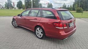 Red Mercedes-Benz E 350 2016 in Taurage, with an engine capacity of 3.00 L and mileage of 310 thousand km for 10450 €, photo 15 on AUTOMOTO.COM.LV