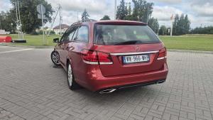 Red Mercedes-Benz E 350 2016 in Taurage, with an engine capacity of 3.00 L and mileage of 310 thousand km for 10450 €, photo 17 on AUTOMOTO.COM.LV