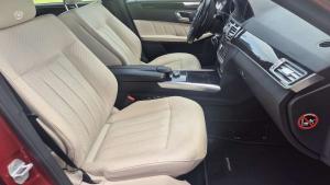 Red Mercedes-Benz E 350 2016 in Taurage, with an engine capacity of 3.00 L and mileage of 310 thousand km for 10450 €, photo 22 on AUTOMOTO.COM.LV