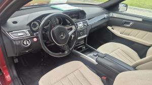 Red Mercedes-Benz E 350 2016 in Taurage, with an engine capacity of 3.00 L and mileage of 310 thousand km for 10450 €, photo 35 on AUTOMOTO.COM.LV