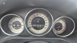 Red Mercedes-Benz E 350 2016 in Taurage, with an engine capacity of 3.00 L and mileage of 310 thousand km for 10450 €, photo 45 on AUTOMOTO.COM.LV