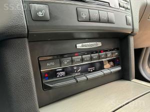 Mercedes-Benz E 350 2009 Kuldīga, ar dzinēja tilpumu 3.00 L un nobraukumu 292 tūkst. km par 7690 €, foto 20 vietnē AUTOMOTO.COM.LV