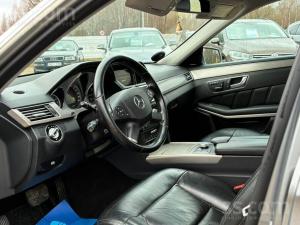 Mercedes-Benz E 350 2009 in Kuldiga, with an engine capacity of 3.00 L and mileage of 292 thousand km for 7390 €, photo 9 on AUTOMOTO.COM.LV