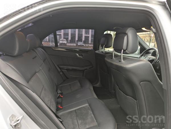 Mercedes-Benz E 350 2010 Rīga, ar dzinēja tilpumu 3.00 L un nobraukumu 265 tūkst. km par 7700 €, foto 5 vietnē AUTOMOTO.COM.LV