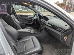 Mercedes-Benz E 350 2010 Rīga, ar dzinēja tilpumu 3.00 L un nobraukumu 265 tūkst. km par 7700 €, foto 6 vietnē AUTOMOTO.COM.LV