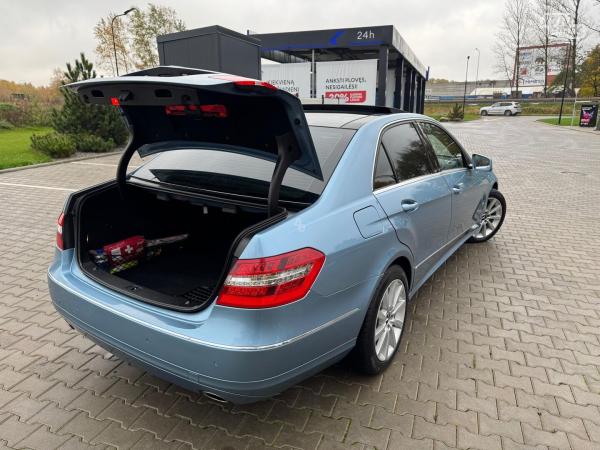 Mercedes-Benz E 350 2010 in Kaunas on AUTOMOTO.COM.LV Mercedes-Benz E 350 2010 in Kaunas, with an engine capacity of 3.00 L and mileage of 0 thousand km for 4450 €, photo 8 on AUTOMOTO.COM.LV