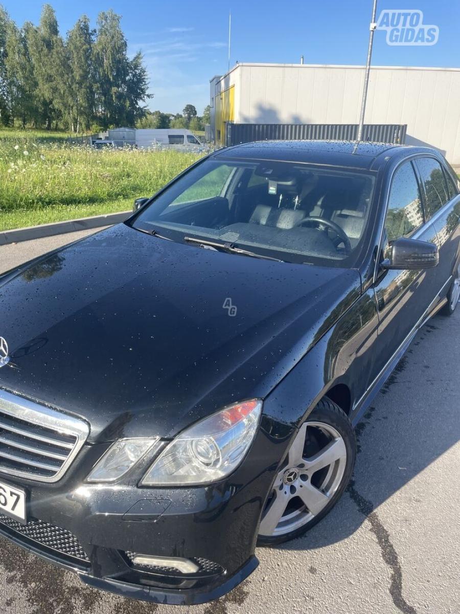 Mercedes-Benz E 350 2011 Alīta, ar dzinēja tilpumu 3.50 L un nobraukumu 253 tūkst. km par 8000 €, foto 1 vietnē AUTOMOTO.COM.LV
