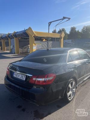 Mercedes-Benz E 350 2011 Alīta, ar dzinēja tilpumu 3.50 L un nobraukumu 253 tūkst. km par 8000 €, foto 5 vietnē AUTOMOTO.COM.LV