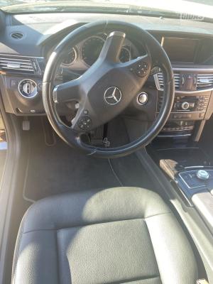 Mercedes-Benz E 350 2011 Alīta, ar dzinēja tilpumu 3.50 L un nobraukumu 253 tūkst. km par 8000 €, foto 12 vietnē AUTOMOTO.COM.LV