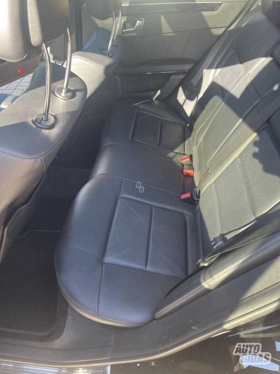 Mercedes-Benz E 350 2011 Alīta, ar dzinēja tilpumu 3.50 L un nobraukumu 253 tūkst. km par 8000 €, foto 21 vietnē AUTOMOTO.COM.LV