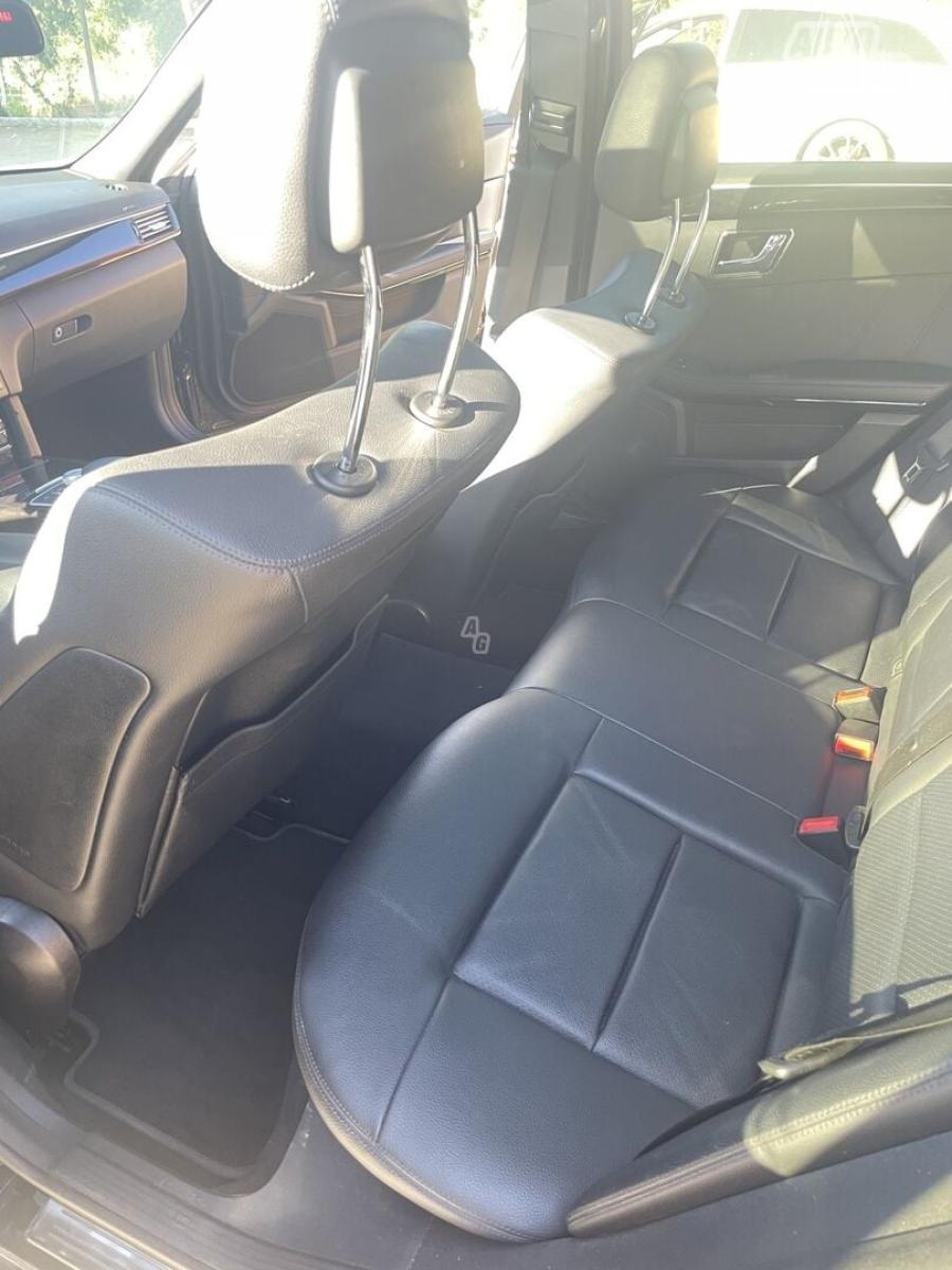 Mercedes-Benz E 350 2011 Alīta, ar dzinēja tilpumu 3.50 L un nobraukumu 253 tūkst. km par 8000 €, foto 22 vietnē AUTOMOTO.COM.LV