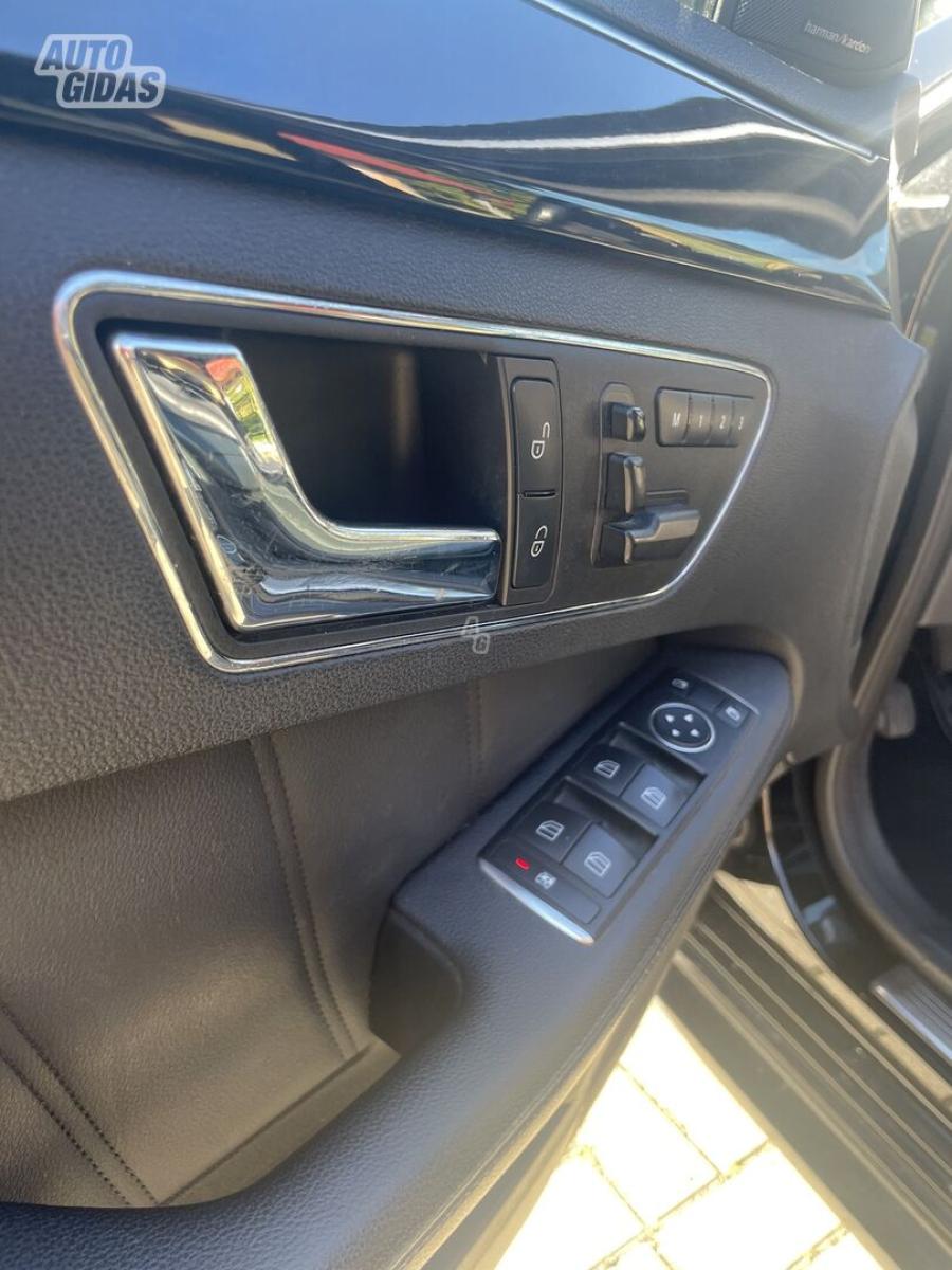 Mercedes-Benz E 350 2011 Alīta, ar dzinēja tilpumu 3.50 L un nobraukumu 253 tūkst. km par 8000 €, foto 26 vietnē AUTOMOTO.COM.LV