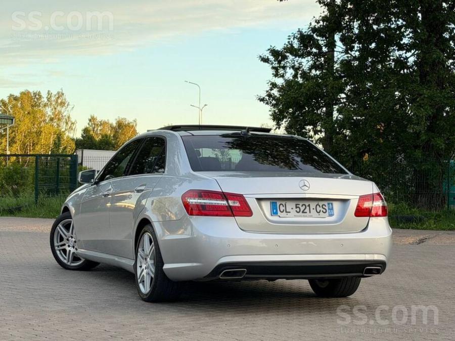 Mercedes-Benz E 350 2012 in Riga, with an engine capacity of 3.00 L and mileage of 0 thousand km for 9900 €, photo 3 on AUTOMOTO.COM.LV