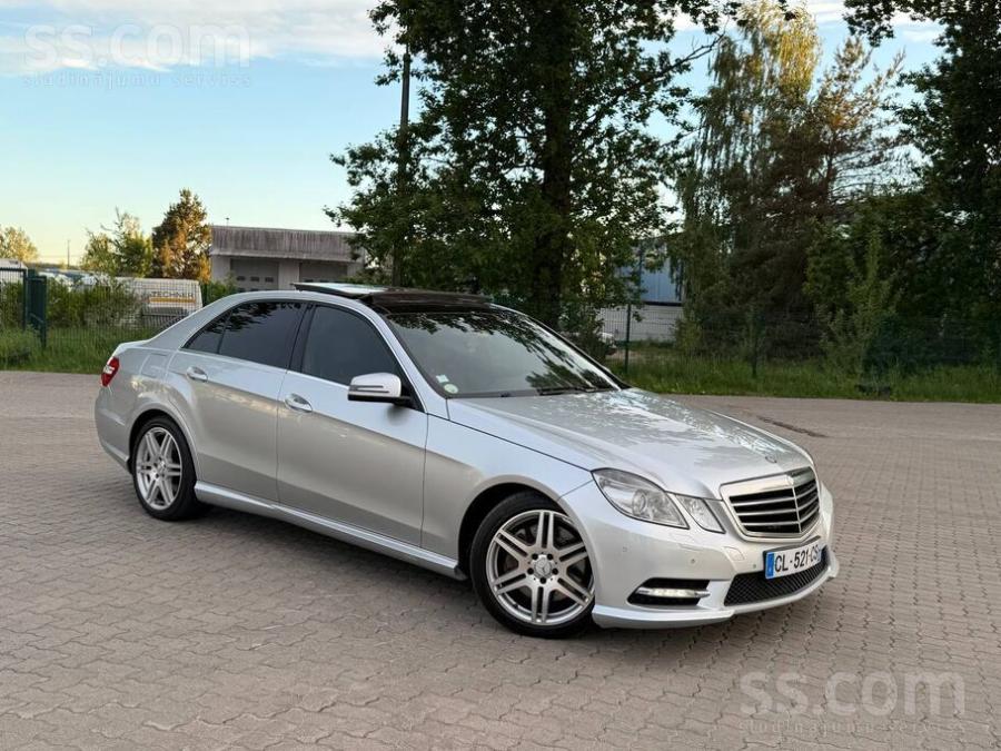 Mercedes-Benz E 350 2012 in Riga, with an engine capacity of 3.00 L and mileage of 0 thousand km for 9900 €, photo 8 on AUTOMOTO.COM.LV