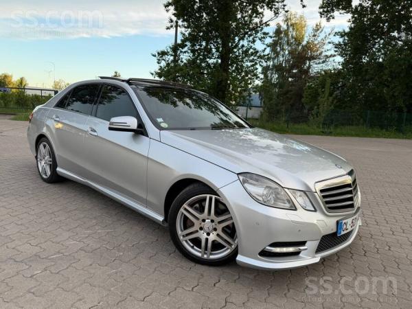 Mercedes-Benz E 350 2012 in Riga, with an engine capacity of 3.00 L and mileage of 0 thousand km for 9900 €, photo 10 on AUTOMOTO.COM.LV