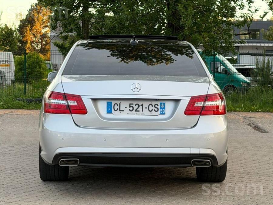 Mercedes-Benz E 350 2012 in Riga, with an engine capacity of 3.00 L and mileage of 0 thousand km for 9900 €, photo 14 on AUTOMOTO.COM.LV